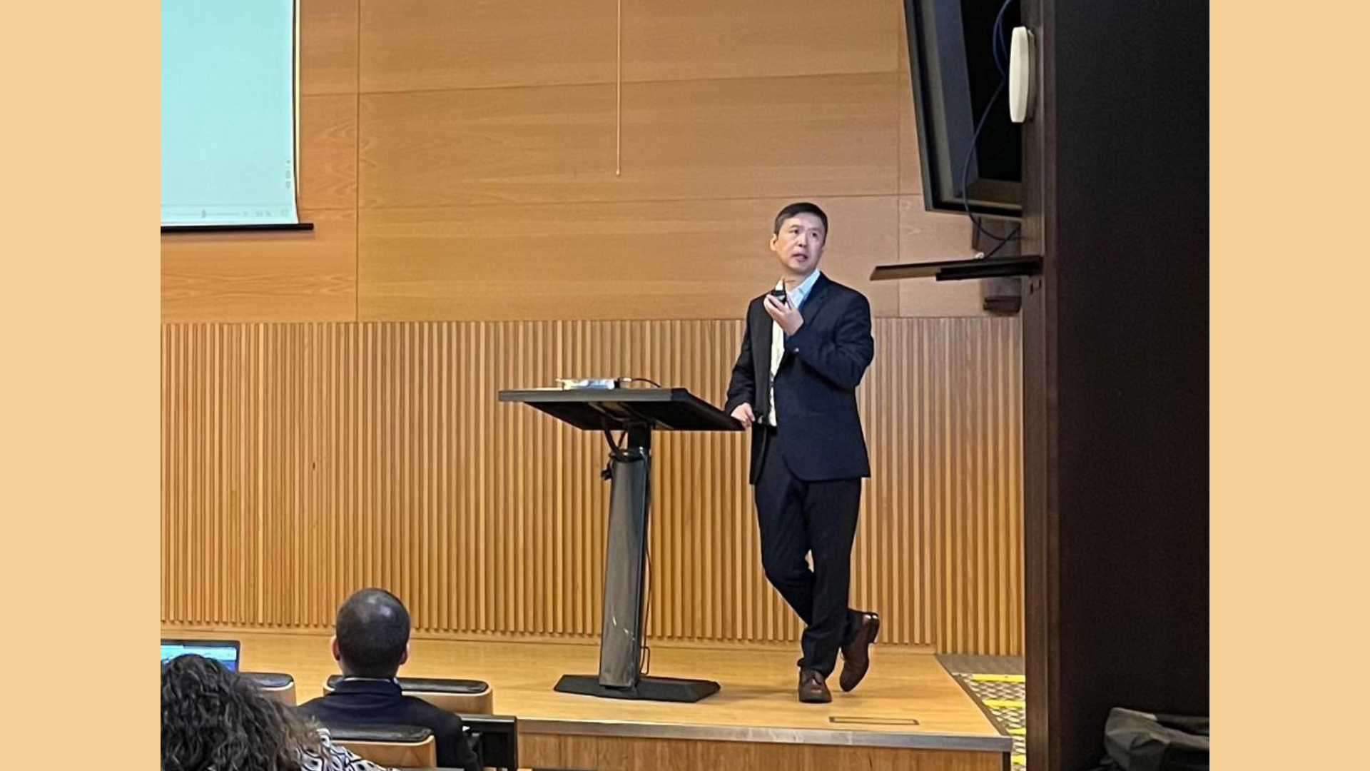 Entrevista a Chao Zheng, Vicepresidente de Investigación de Coloración ...